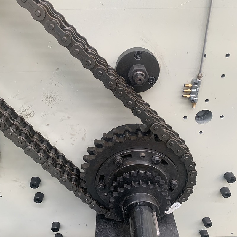 Why adjust the chain in the die cutting machine? - Lukes Machinery